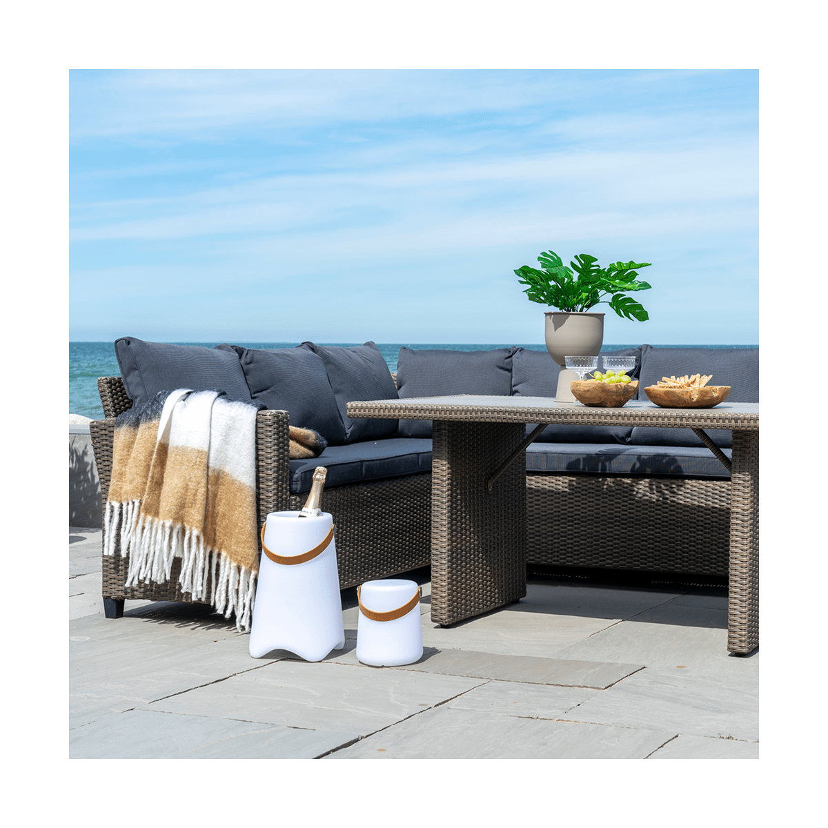 Huub tuin tafellamp kunststof - wit | Gewoonstijl